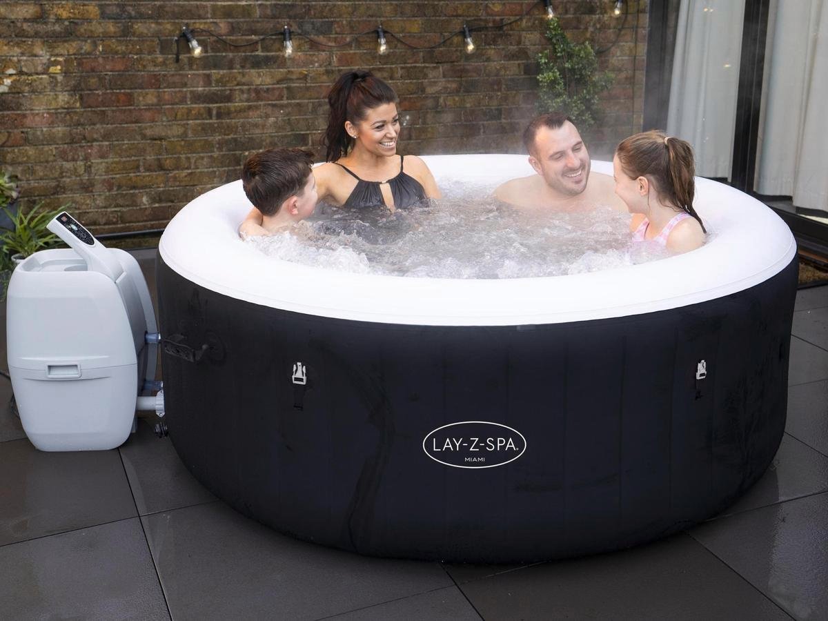 The Benefits Of A Bestway Inflatable Spa - Bunnings New Zealand