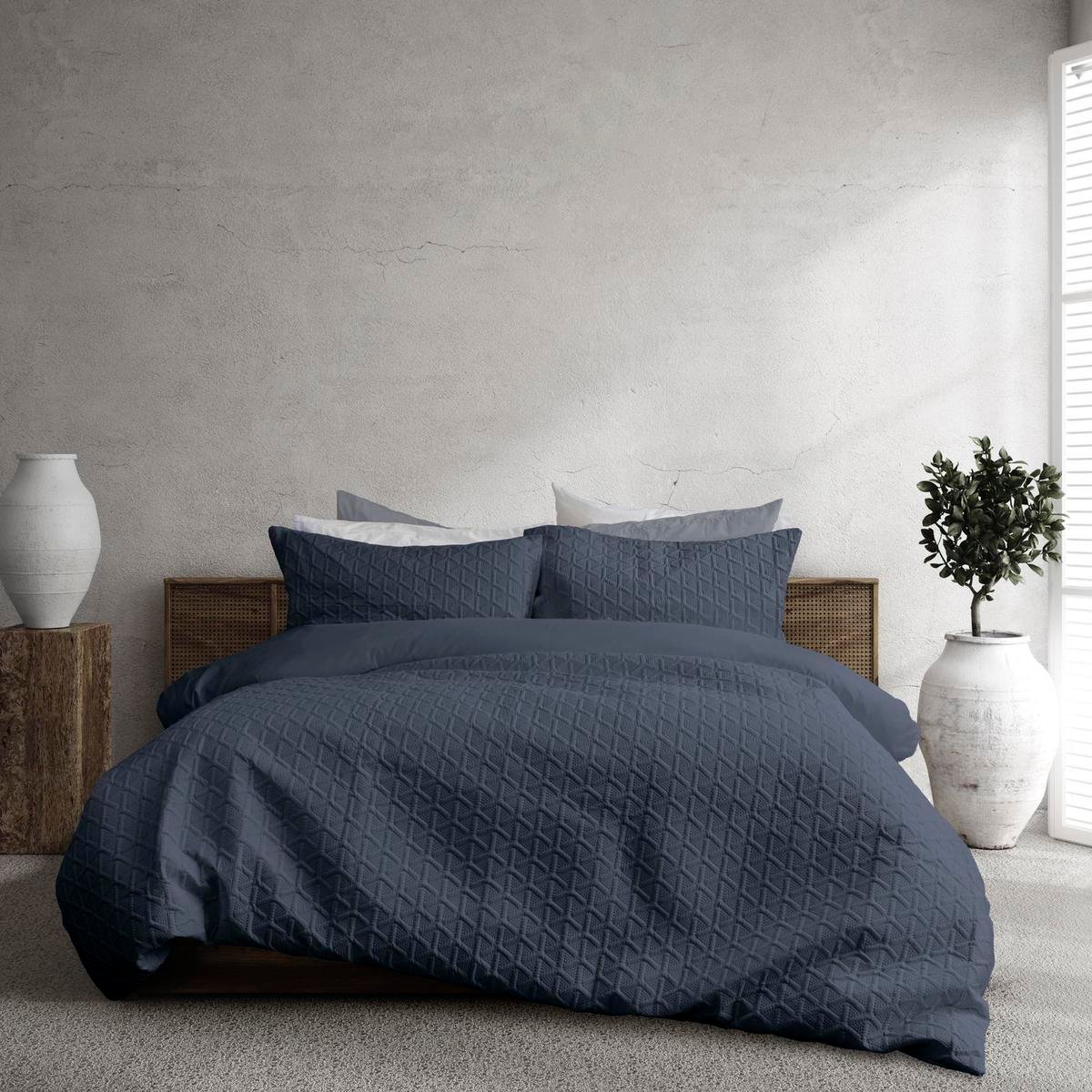 Ardor Boudoir Single Midnight Leonardo Embossed Quilt Cover Set ...