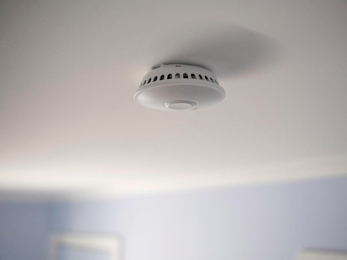 How To Install A Smoke Alarm - Bunnings Australia