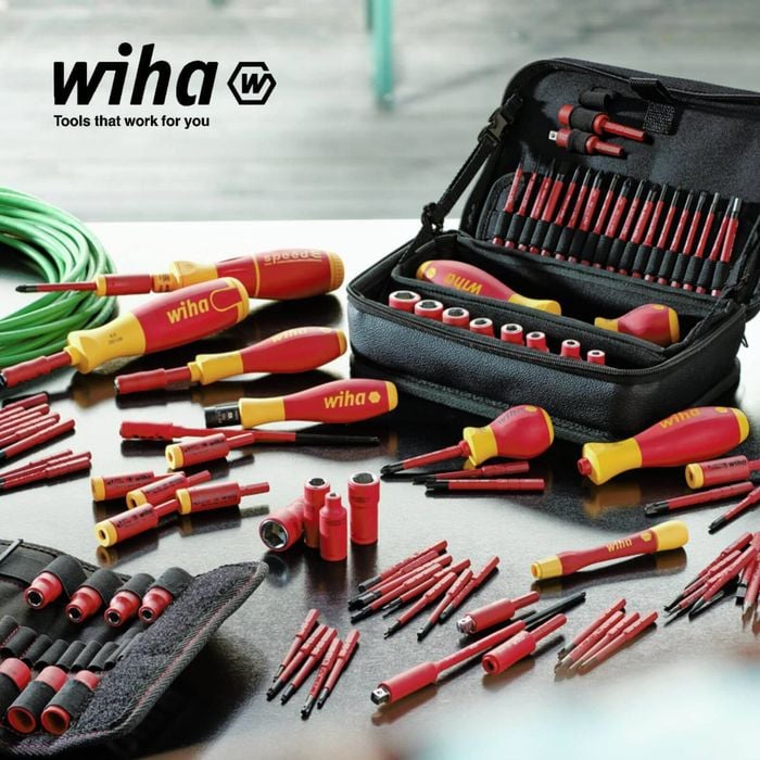 Wiha 12 Piece Softfinish Screwdriver Slimfix Set Insulated Electric VDE 1000 V AC - Bunnings New ...