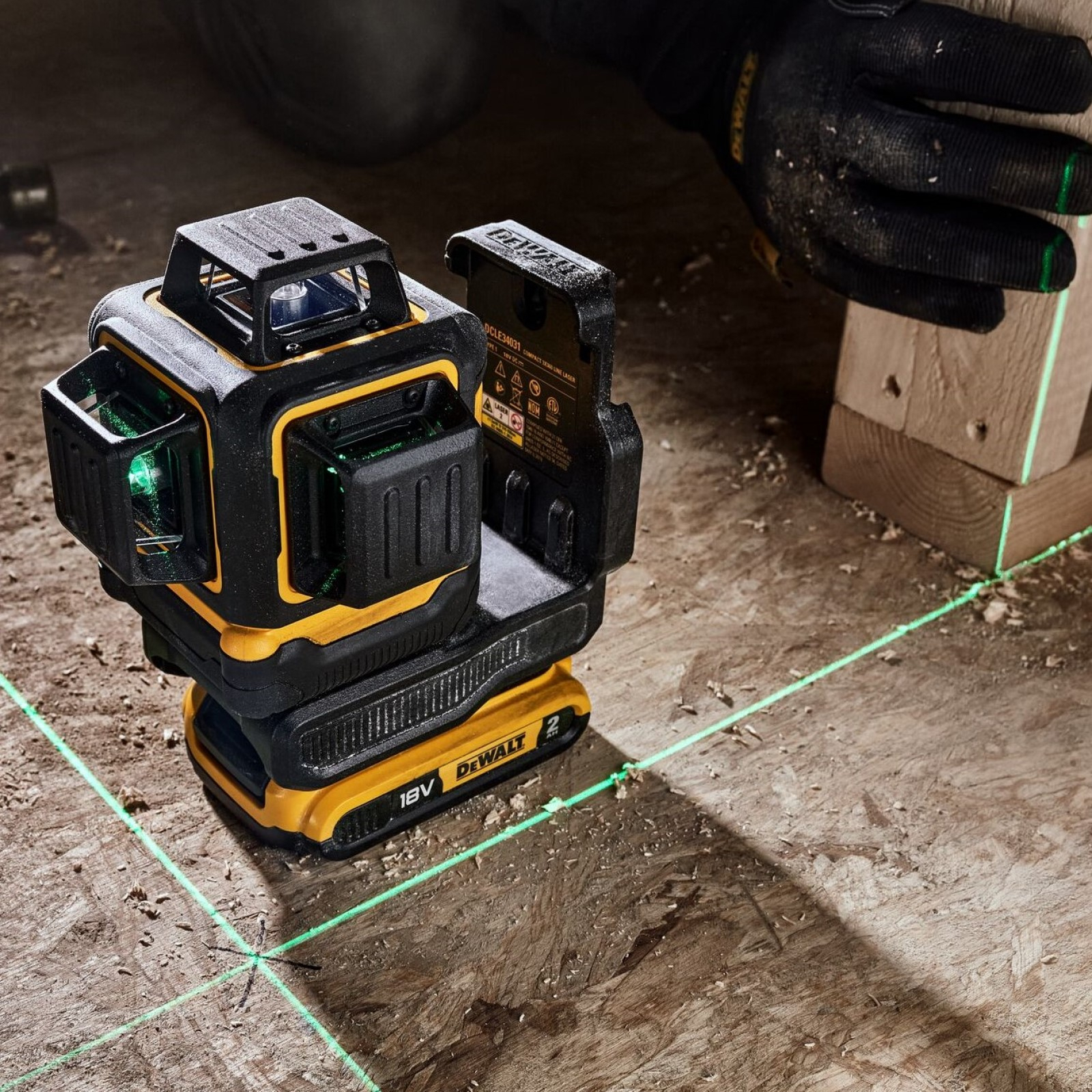 DEWALT 18V XR Compact 3 X 360 Green Laser Kit Bunnings New Zealand