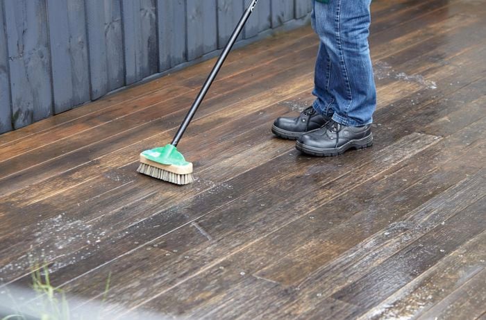 How To Clean a Deck - Bunnings Australia
