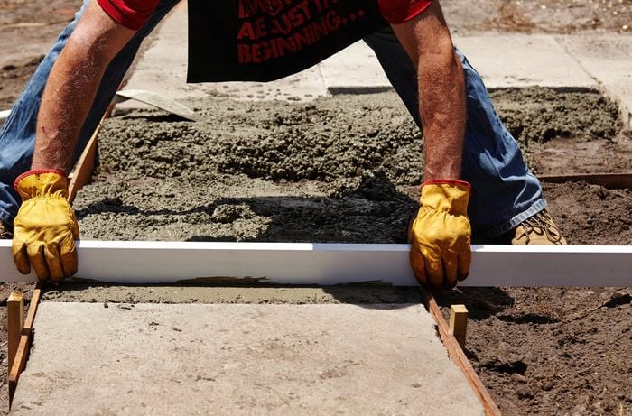 How To Level Concrete - Bunnings Australia