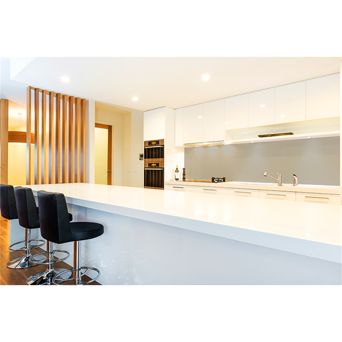 Bellessi 200 x 600 x 6mm Glass Filler Panel - Coffee - Bunnings Australia