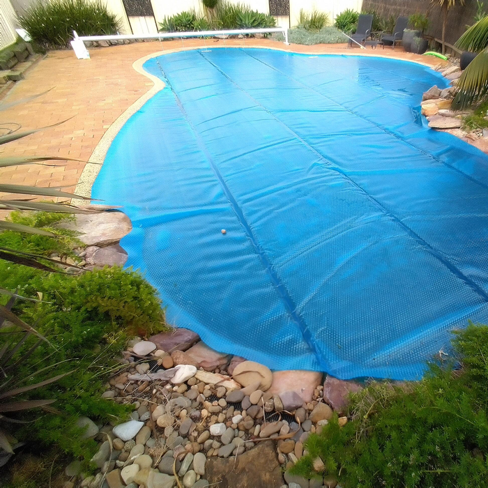Daisy Pool Covers 300um Royal Blue Solar Pool Cover 8.6m to 9.7m Long ...