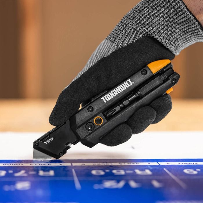 ToughBuilt Electrician's Folding Utility Knife With Bit Driver + Pry ...