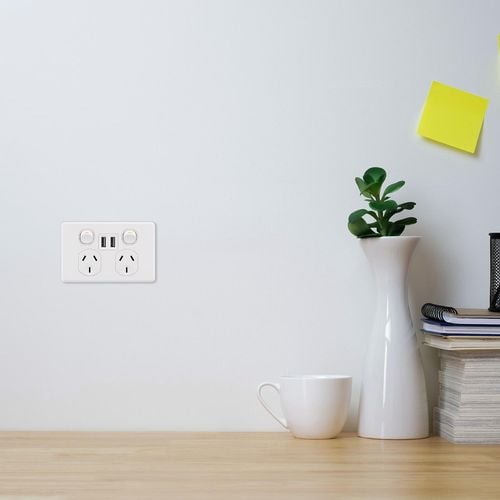 DETA X6 White Matte Double Power Point With Dual USB Charger - Bunnings ...