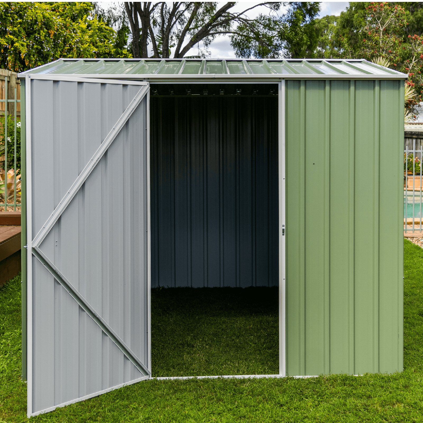 Bunnings garden sheds store