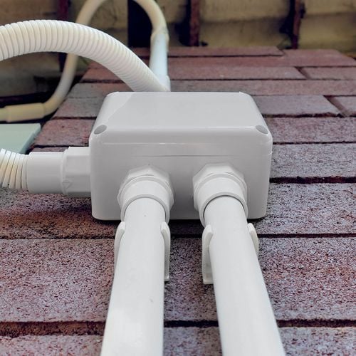 DETA 20mm Conduit Adaptor With Lock Ring - 20mm - Bunnings New Zealand