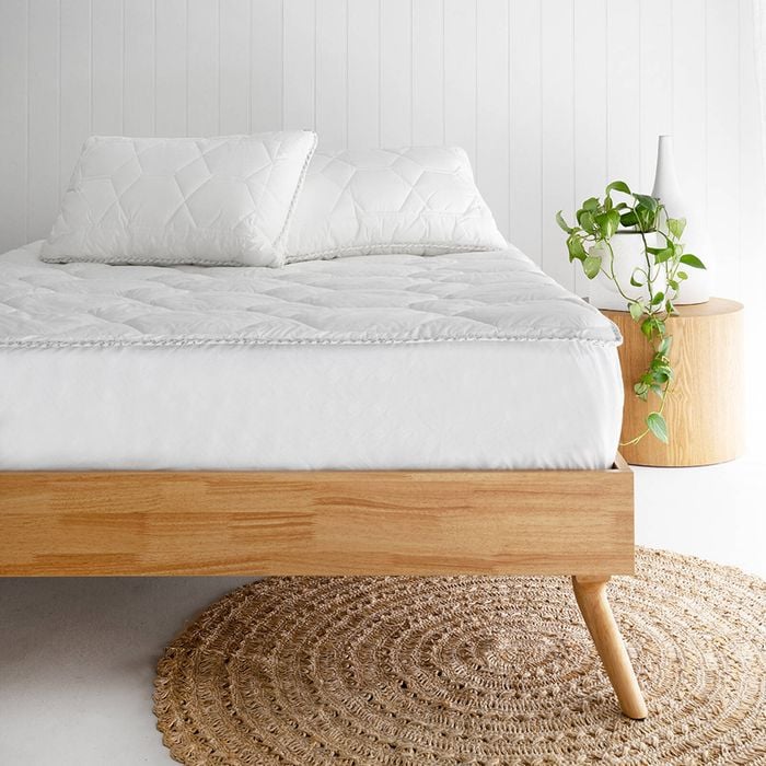 Bambury Queen Bed Sonar Thermal Balancing Mattress Topper (Outlast) - Bunnings Australia