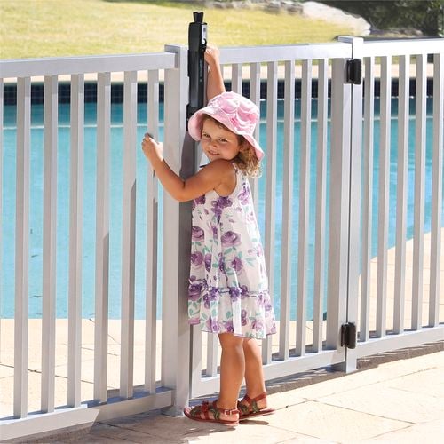 MagnaLatch Pool Gate Latch Safety Kit With TruClose Hinges - Bunnings ...