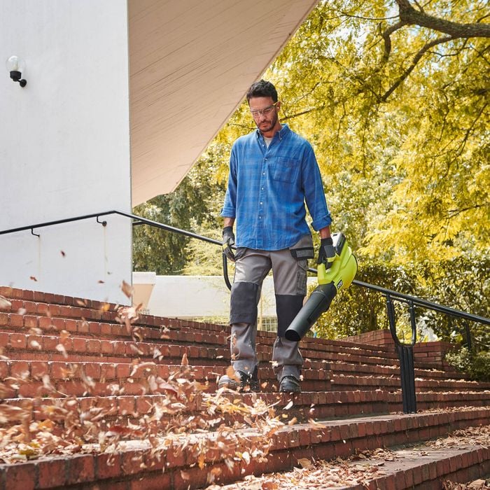 Ryobi 36V 550CFM Jet Blower 4.0Ah Kit R36BLW54 - Bunnings Australia