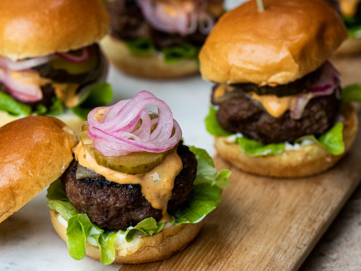 How To Make Beef Sliders With Pickled Onions - Bunnings New Zealand