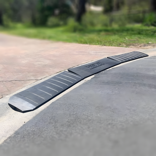 Heeve 1.2m Premium Driveway Rubber Kerb Ramp - End Module H0128 ...