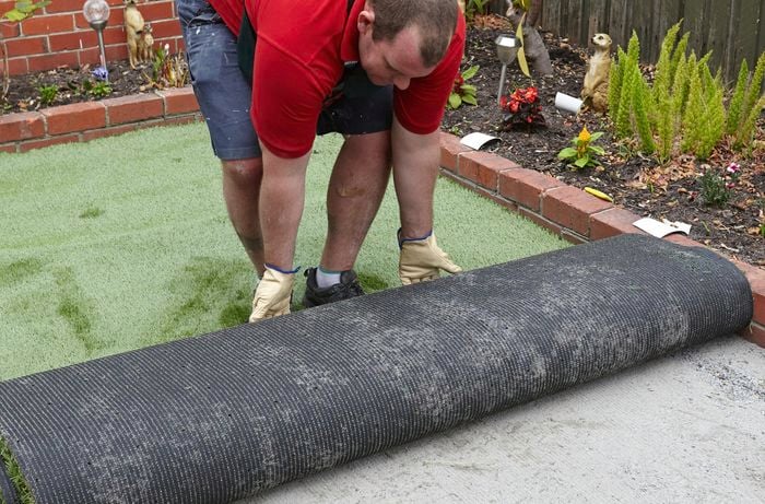 How To Lay Synthetic Turf - Bunnings Australia