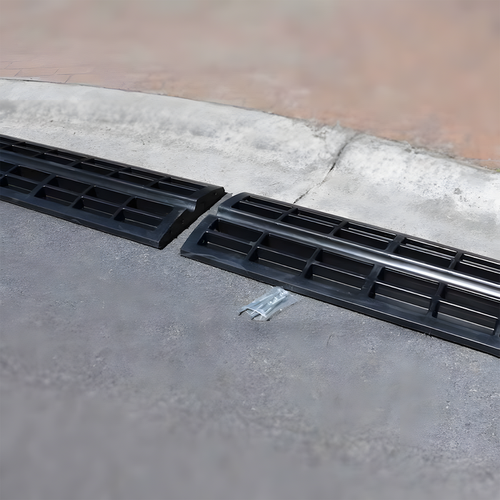 Heeve 1.2m Premium Driveway Rubber Kerb Ramp - End Module H0128 ...
