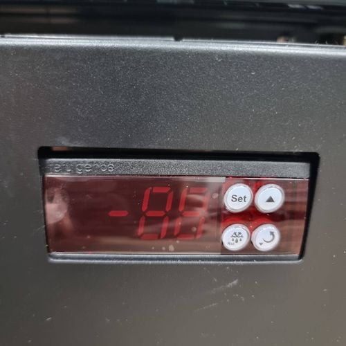 Lce Lc1000b Large Two Glass Door Colourbond Upright Drink Fridge ...