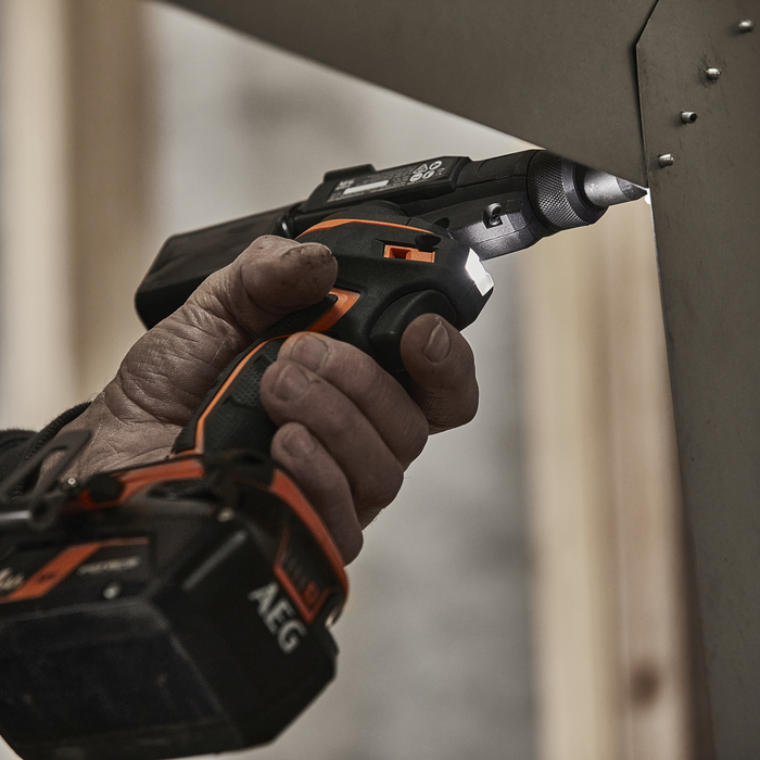 AEG 18V 4.8mm Compact Rivet Gun - Skin Only - Bunnings Australia