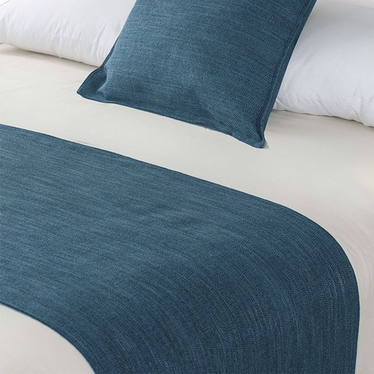 Jason Linen Look Marine Bed Runner King - Bunnings Australia