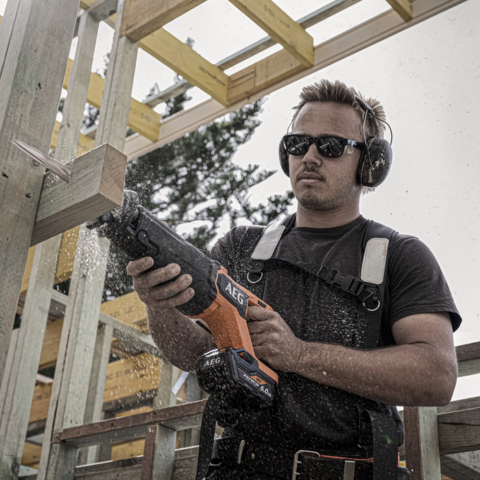 Bunnings aeg reciprocating saw store