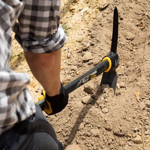 Cyclone 2.25kg Fibreglass Handle Mattock with Pick End - Bunnings Australia