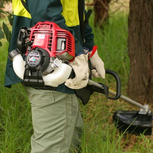 Honda 25cc 4 Stroke Straight Shaft Brushcutter - Bunnings Australia