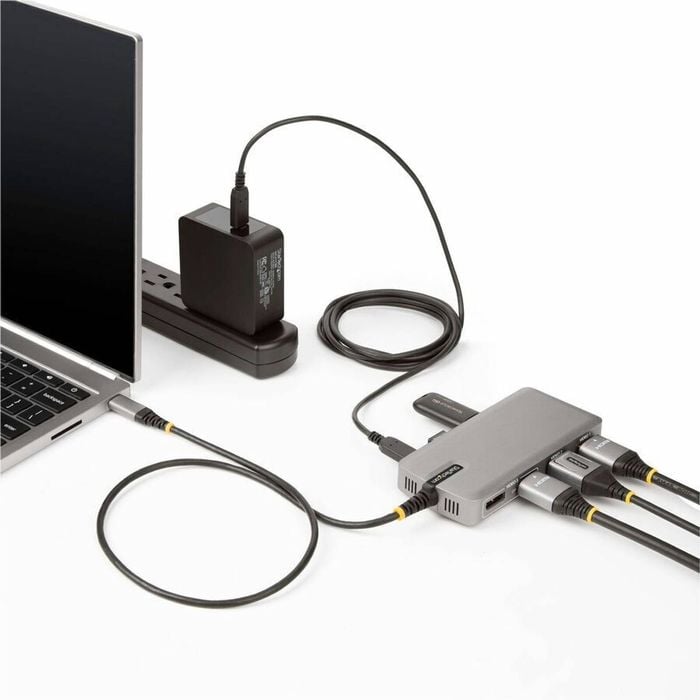 StarTech.com USB-C Triple-Monitor Multiport Adapter, HDMI & DisplayPort ...
