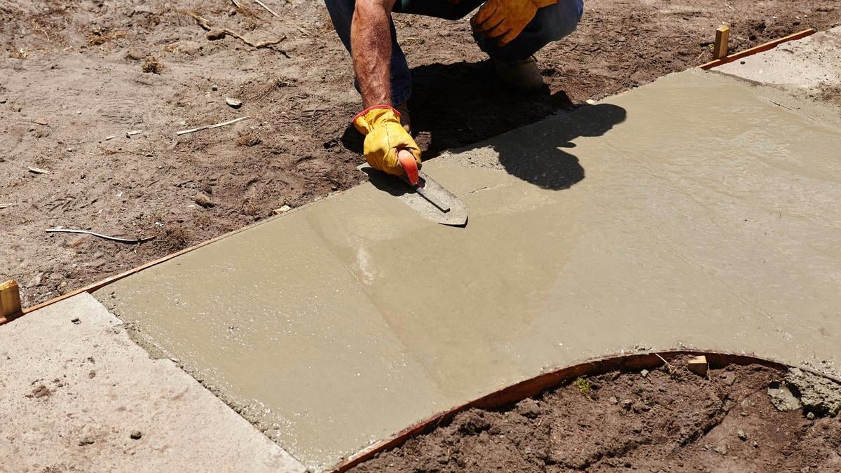 How To Repair a Concrete Path - Bunnings New Zealand