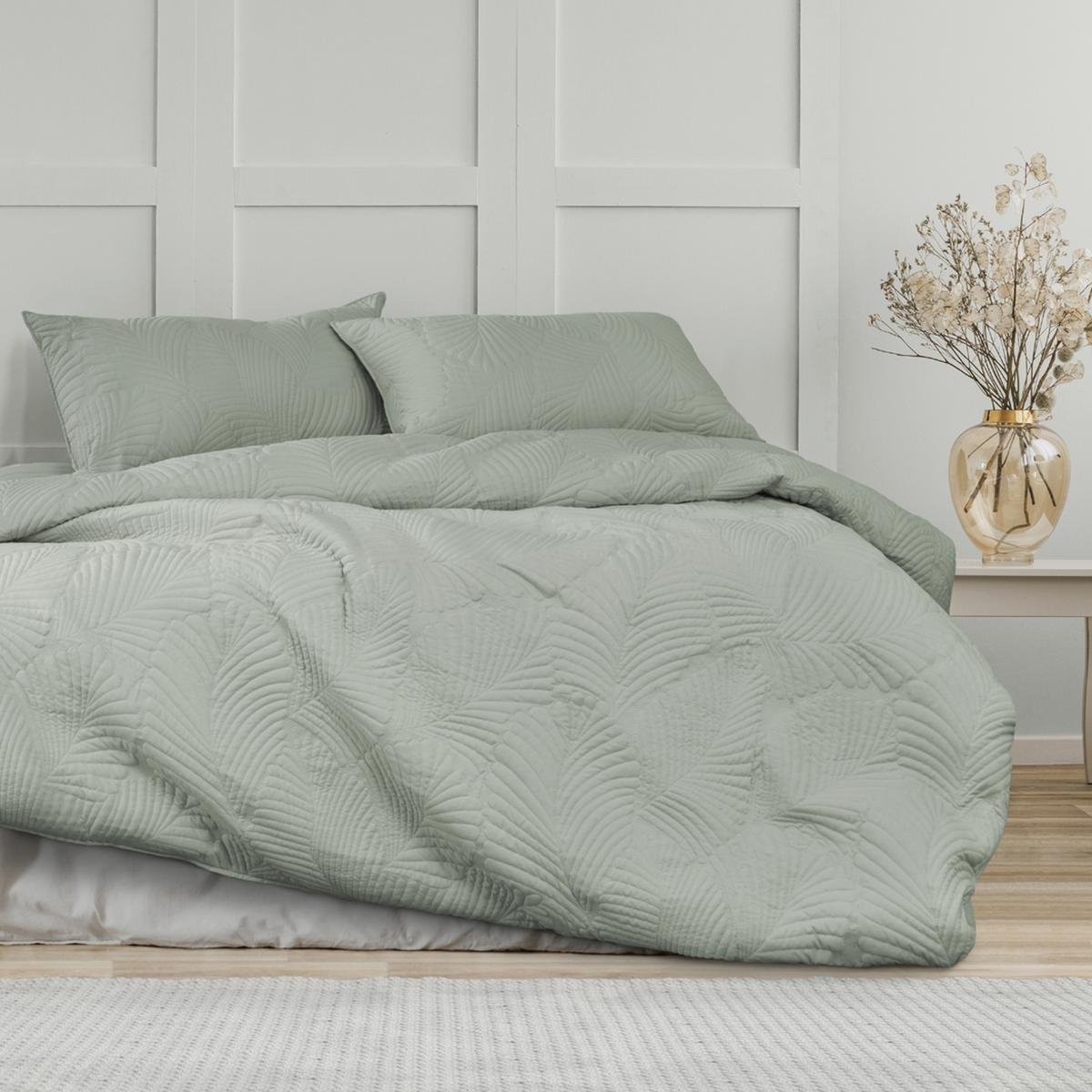 Ardor Boudoir Queen Bed Quilt Cover Set Molly Palm Quilted Green ...