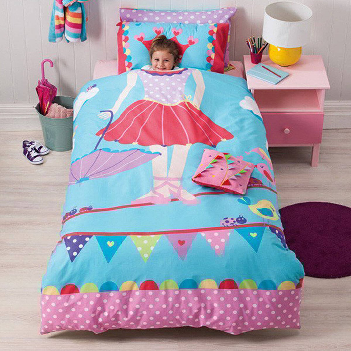 Cubby House Reversible Tabitha Tightrope Quilt Cover Set Double ...