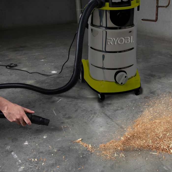 Ryobi 1500w 30l wet and dry vacuum store