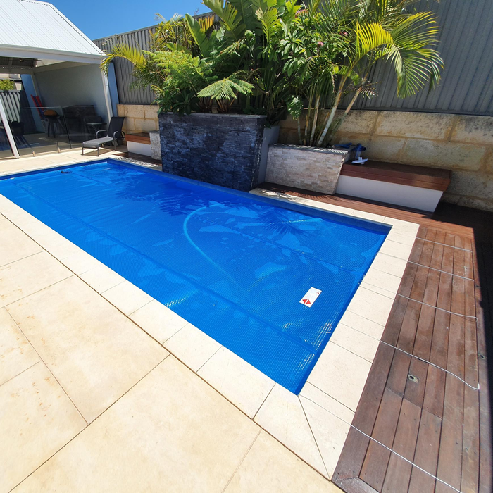 Daisy Pool Covers 500um Royal Blue Solar Pool Cover up to 5.5m Long ...