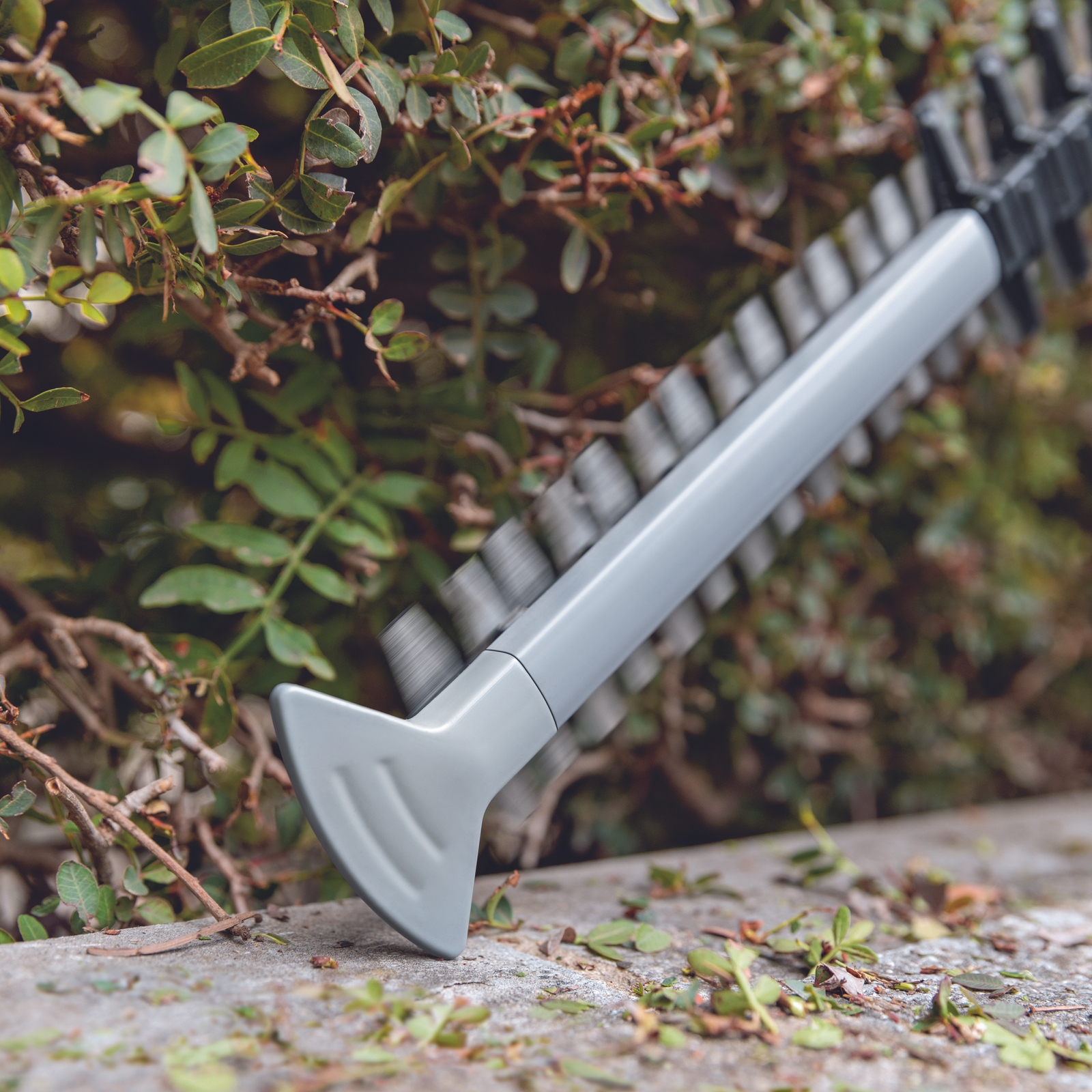 Bosch 18V Professional Hedge Trimmer 06008C9000 Skin Only Bunnings Australia