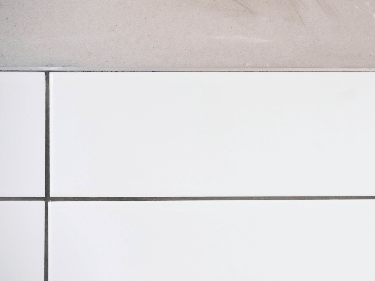 How To Install Tile Trim - Bunnings New Zealand
