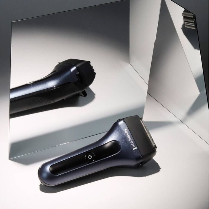 Remington F7 Style Series Foil Shaver F7000AU - Bunnings Australia