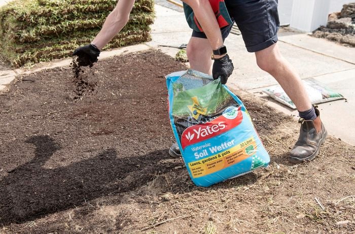 How To Lay Turf - Bunnings Australia