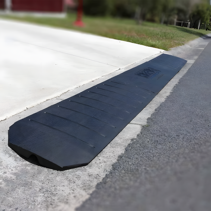 Heeve 1.2m Premium Driveway Rubber Kerb Ramp - End Module H0128 ...