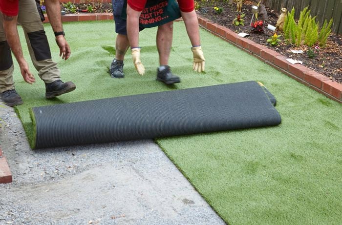 How To Lay Synthetic Turf - Bunnings Australia