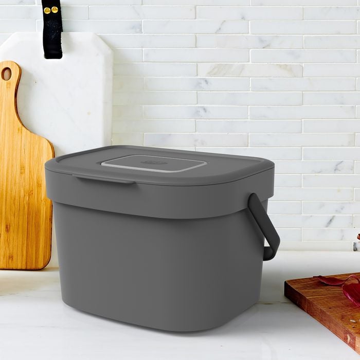 Ezy Storage 6L Odour Filtering Compost Caddy Bin - Bunnings Australia