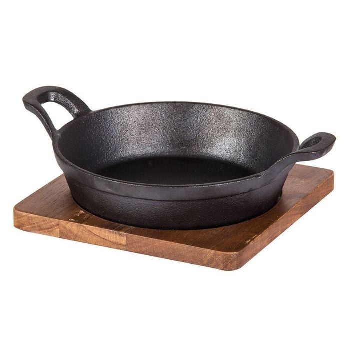 Davis & Waddell Fine Foods Cast Iron Round Skillet & Acacia Wood Trivet ...