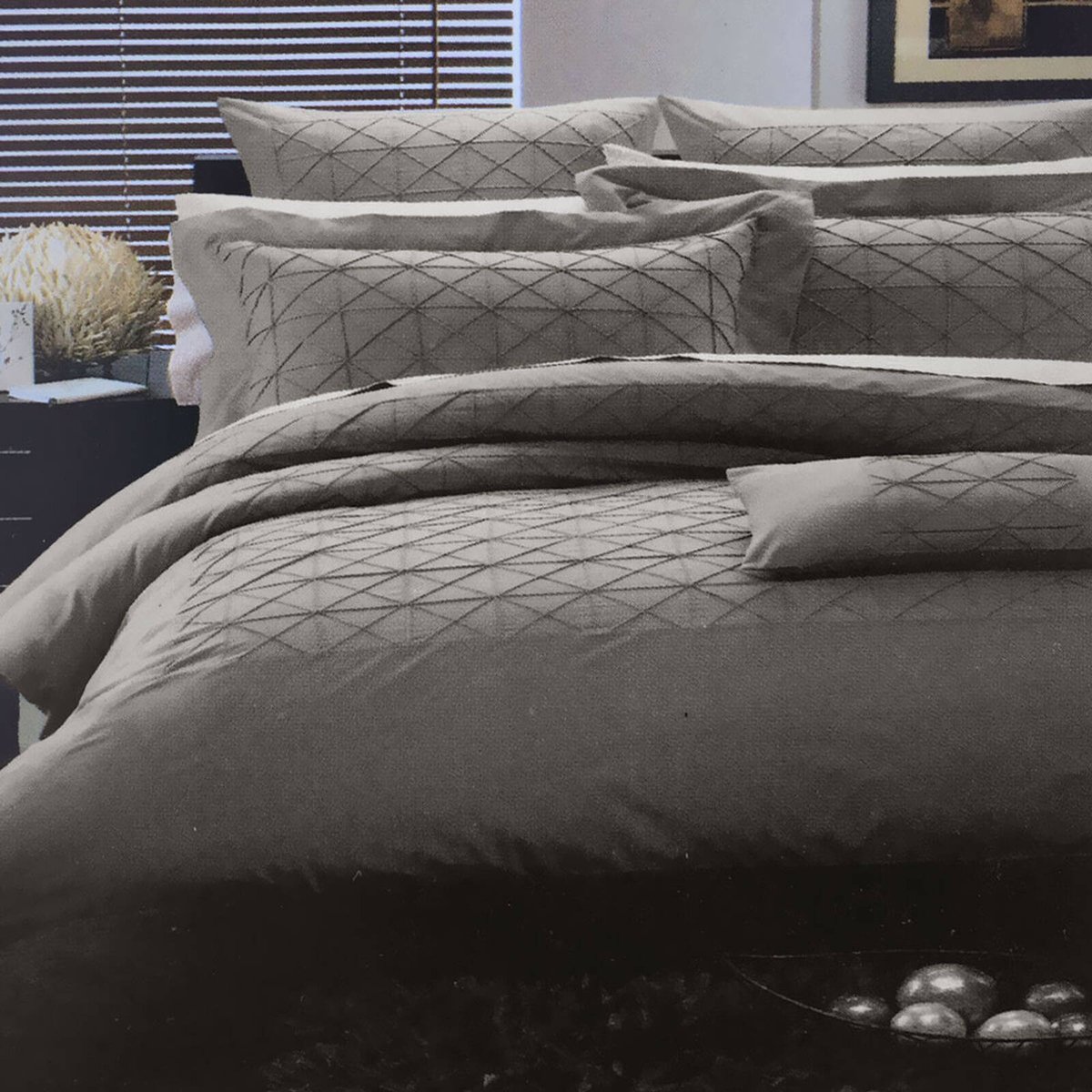 Bloomington Geometric Tuck Linen Polyester Cotton Quilt Cover Set Queen ...