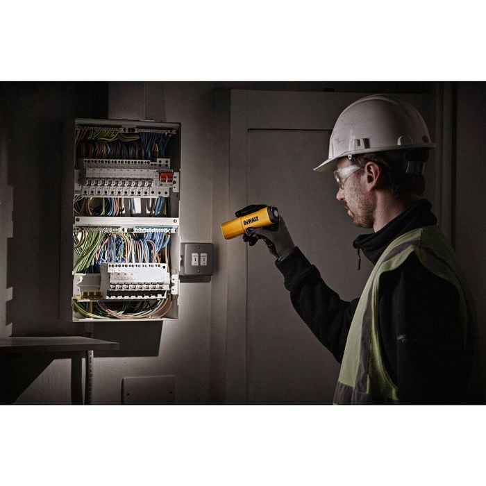 Dewalt rechargeable flashlight store