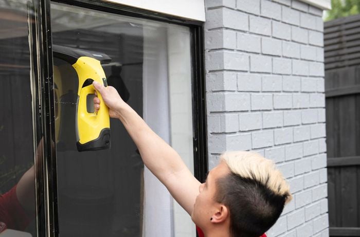 How To Clean Windows - Bunnings Australia