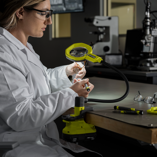 Ryobi 18V ONE+ Magnifying Clamp Light RML18 - Tool Only - Bunnings ...