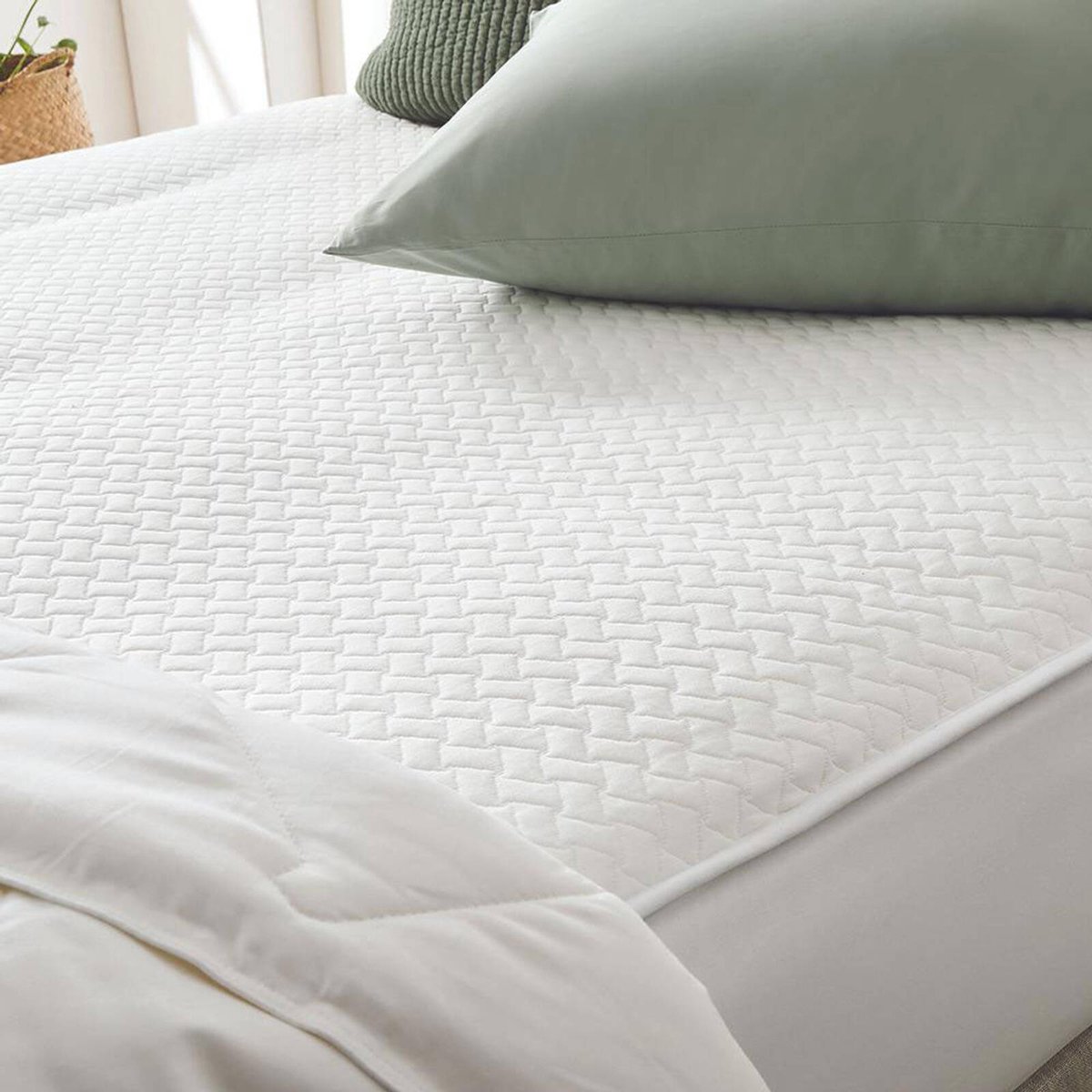 MyHouse - Bamboo Wellness Bamboo Wellness Topper Bamboo/Cotton MyHouse ...