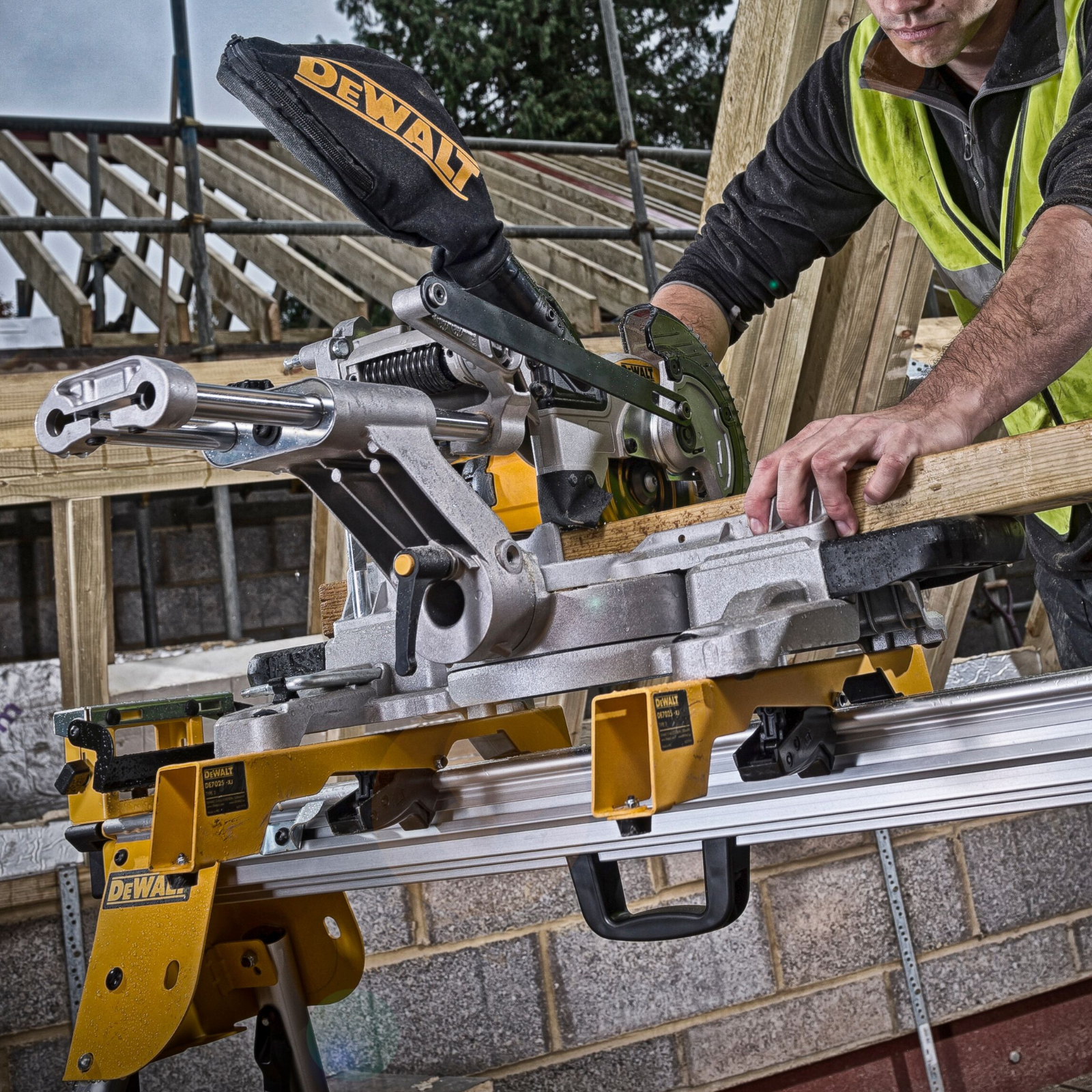 DeWALT 18V XR 184mm Cordless Sliding Mitre Saw DCS365N XE Skin Only Bunnings Australia