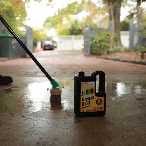 CLR 750ml Grease & Oil Remover - Bunnings Australia