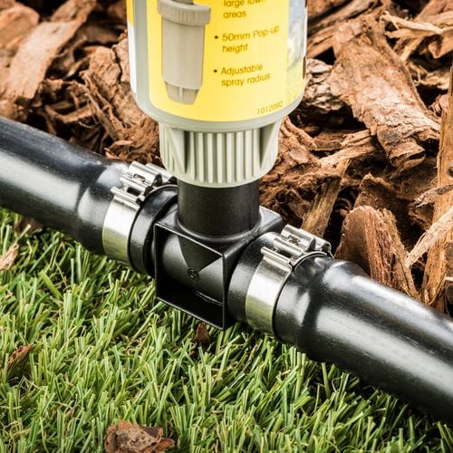 Toro 19mm Barbed x 15mm BSP Barbed Male Threaded Tee - Bunnings Australia