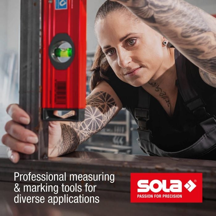 Sola Spirit Level 80cm Red 3 Patented Vials - Bunnings Australia