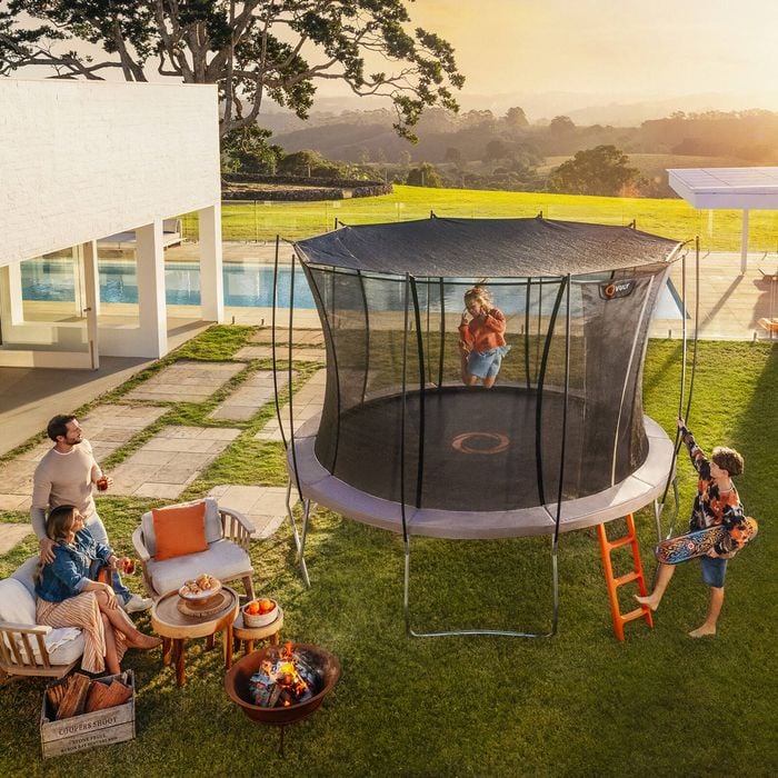 VULY Ultra 2 Medium 11ft Trampoline with Enclosure - Round Kids ...